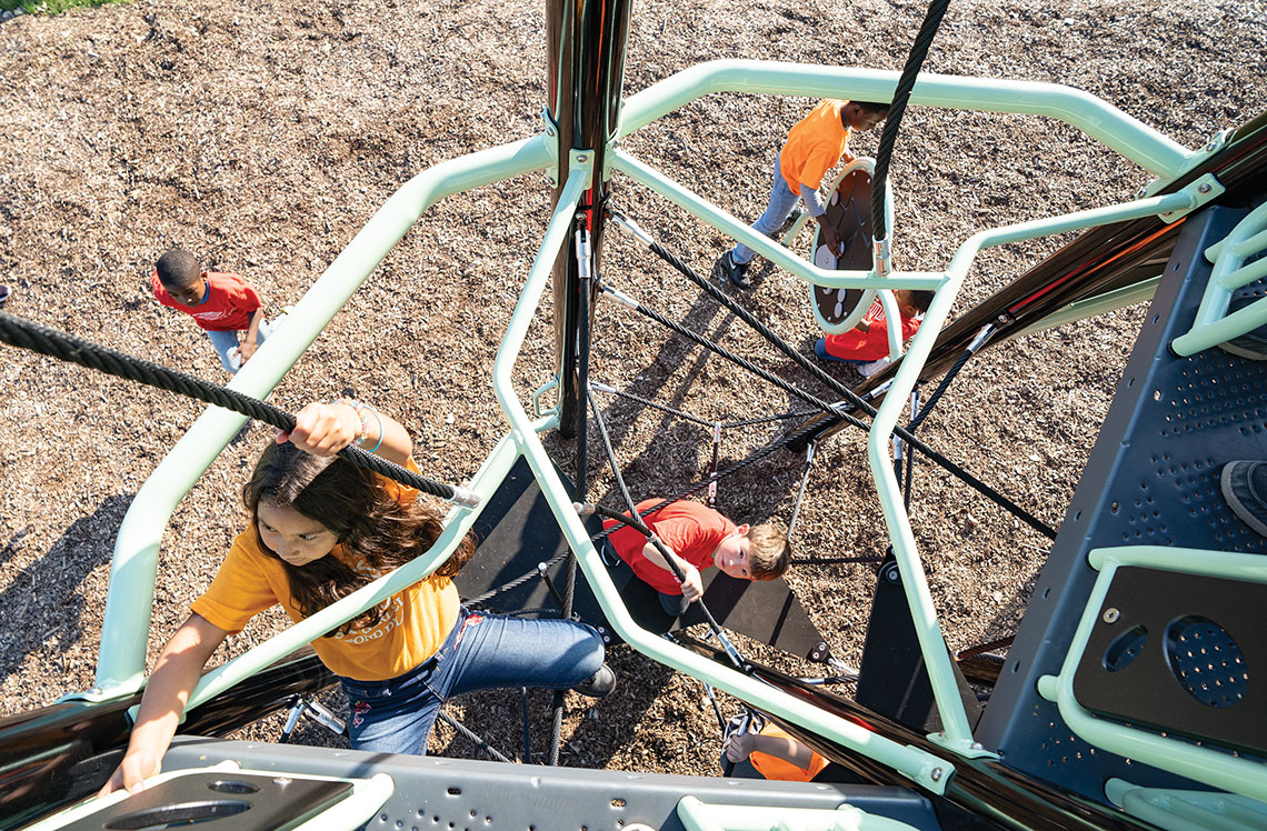 Nucleus Core Climber